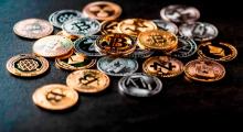 Conheça as empresas que investiram em criptomoedas no último ano