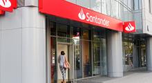 Santander encerra conta de pirâmide de Bitcoin