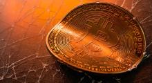 Estrategista revela como governo está tentando destruir o Bitcoin