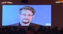 Edward Snowden’dan düşüş yorumu: Her şey yandığında ağaçlar yeniden çıkar