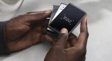 Ledger lança nova carteira de criptomoedas projetada pelo criador do iPod