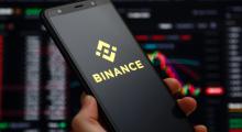 “Travamos saques de algumas contas lucrativas”, diz CEO da Binance sobre problema com 11 criptomoedas
