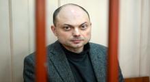 Der Kremlkritiker Kara-Murza steht wegen Hochverrats vor Gericht