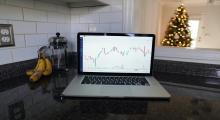 Corretora de criptomoedas atrasa saques e acende alerta no mercado