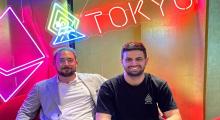 Startup de criptomoedas fundada por brasileiros recebe três prêmios no Japão