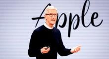 アップルCEO、AI採用に前向きも慎重なアプローチを維持