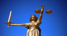 Coinbase nutzt rechtliche und politische Hilfe im Kampf gegen die SEC
