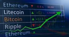 ビットコイン、重要ラインを死守 BTC・ETH・XRP急反発で全面高|仮想通貨市場