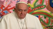 Papst zur Untersuchung im Krankenhaus
