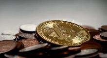 Bitcoin: investidores de longo prazo não se abalam com a SEC e acumulam BTC