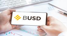 Binance remove oito pares de negociação com BUSD e pede que usuários encerrem posições
