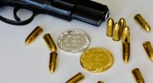 Mulher é condenada após tentar usar Bitcoin para encomendar morte do ex-marido