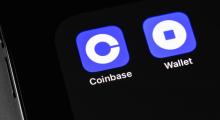 米仮想通貨取引所大手コインベース、6銘柄上場廃止へ