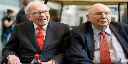 Titanul investițiilor Charlie Munger a decedat la 99 de ani