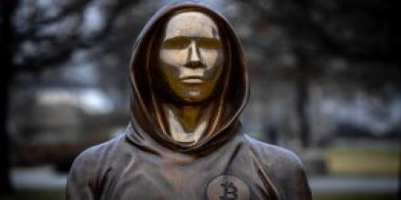 Satoshi Nakamoto: Heute vor 13 Jahren verschwand der Bitcoin-Erfinder