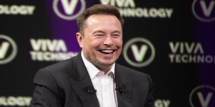 Elon Musk Bitcoin Zirvedeyken Paylaştığı NFT Videosunu Tozlu Raftan Çıkardı!