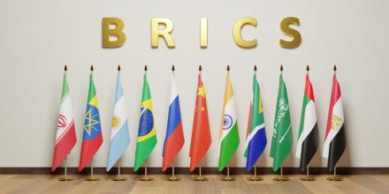 US-Senator Marco Rubio warnt vor BRICS-Expansion und der Gefahr für die Wirksamkeit westlicher SanktionenKürzer: Marco Rubio warnt vor BRICS-Expansion