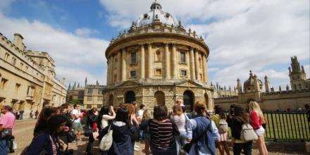 Oxford steht wegen steigender Investitionen in fossile Brennstoffe in der Kritik