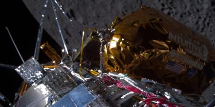 Erste kommerzielle Raumsonde landet auf dem Mond