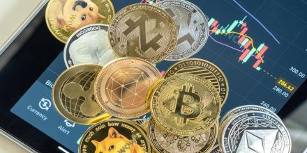 Mart Kripto Para Takvimi Çıktı: Yatırımcılar Duvarına Asmalı!