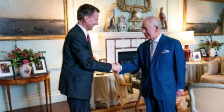 Jeremy Hunt will im britischen Haushalt die Sozialversicherung um 2 Pence kürzen