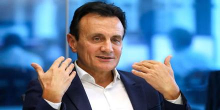 Die Aktionäre von AstraZeneca werden aufgefordert, sich dem Gehaltsplan für CEO Soriot zu widersetzen