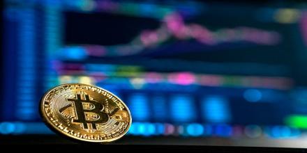 Bitcoin Hoje 22/04/2024: BTC abre sequência de quedas no pós-halving