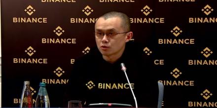 Fundador da Binance pede desculpas enquanto aguarda sentença nos EUA