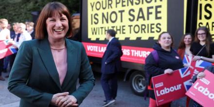 Rachel Reeves behauptet, dass der Premierminister die britische Öffentlichkeit über die Wirtschaft herabwürdigt
