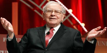Buffett węszy krach? Woli gotówkę, niż akcje Apple. Berkshire z prawie 200 miliardów dolarów w gotówce