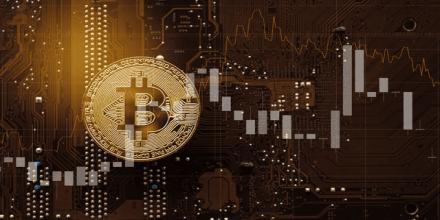 ETF-urile Bitcoin înregistrează intrări de $100,5 milioane; BTC peste $62.000
