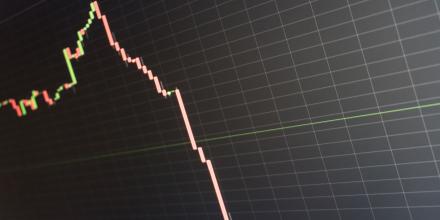 SEC Ethereum Tabanlı 2 Altcoin’i Vurdu: Fiyatlar Sert Düştü!