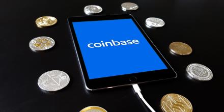 Criptomoeda valoriza 64% após intenção de listagem da Coinbase