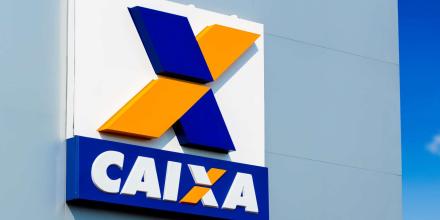PF bloqueia criptomoedas de grupo que fraudou a Caixa Econômica