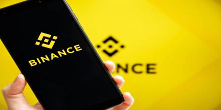 Binance Futures lansează Contractele Perpetue VOXELUSDT și BRETTUSDT astăzi