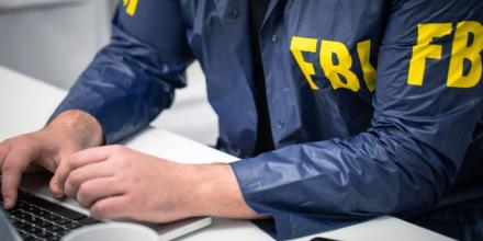 FBI derruba três sites que prometiam recuperar criptomoedas