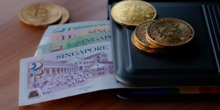Maior banco de Singapura começa a oferecer Bitcoin aos seus clientes