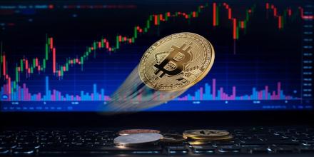 Prețul Bitcoin peste $60.000 înaintea întâlnirii FOMC de astăzi