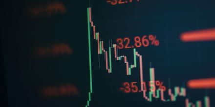 2022’de Büyük Altcoin Çöküşünü Bilmişti: Analistten Seçim Uyarısı Geldi!