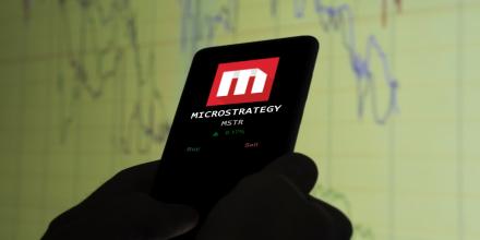 MicroStrategy își crește deținerile de Bitcoin la 279.000 BTC pe măsură ce valoarea depășește 20 de miliarde de dolari
