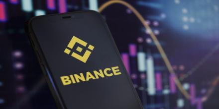 Binance lansează tranzacționarea futures pentru HIPPO și X