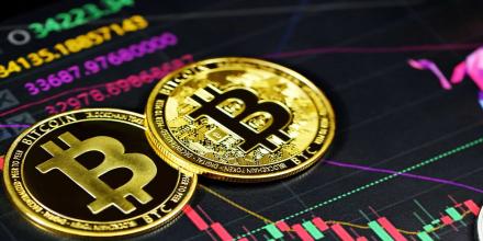 Peter Schiff critica nuevo hito de Bitcoin: “Se logró mediante el poder cohesivo del Estado”