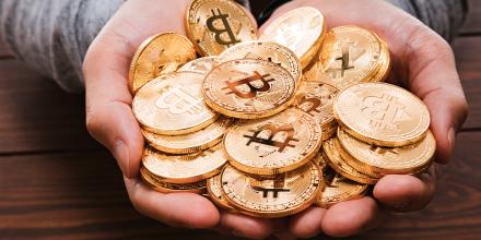 Reservas corporativas de Bitcoin dobrou nos últimos 12 meses