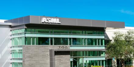 ASML erzielt Rekordumsatz und sieht Börsenwert nach starken Quartalszahlen deutlich steigen