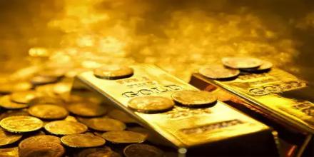 Złoto bije rekordy, cena zbliża się do 3000 dolarów. Dlaczego i czy srebro nadgoni królewski metal?
