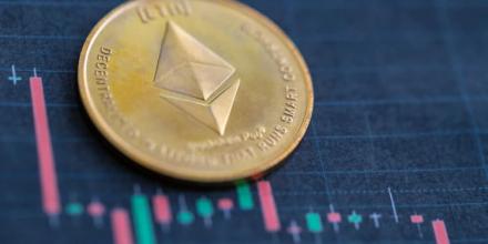 Ether se recupera da queda para US$ 2.600 após ataque hacker à Bybit