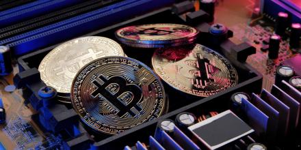 Bitcoin 90.000 Dolara Gidebilir: Balinalar Durağan, Direnç Güçlü