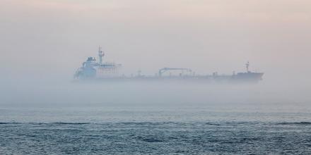 Statki tracą banderę. Setki jednostek wyrejestrowanych, flota tajemniczych tankowców pod nóż