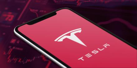 Wo steht die Tesla-Aktie in fünf Jahren? Anleger zeigen sich besorgt