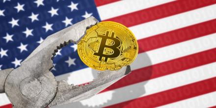 Departamento de Justiça dos EUA acaba com divisão de criptomoedas e encerra guerra contra indústria
